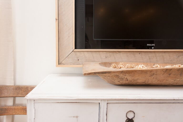How to Make Your Own TV Frame - Twelve On Main