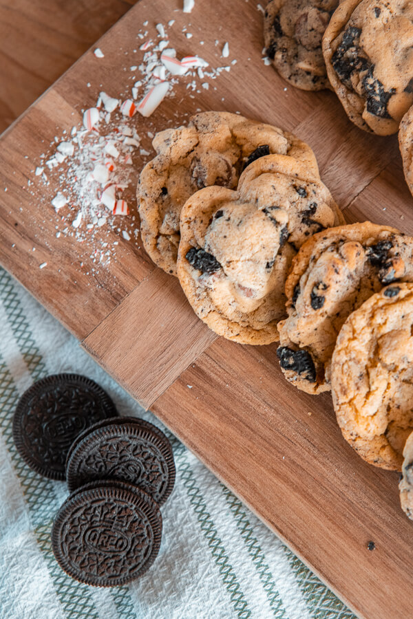The Yummiest Oreo Cookies and Cream Cookies - Twelve On Main