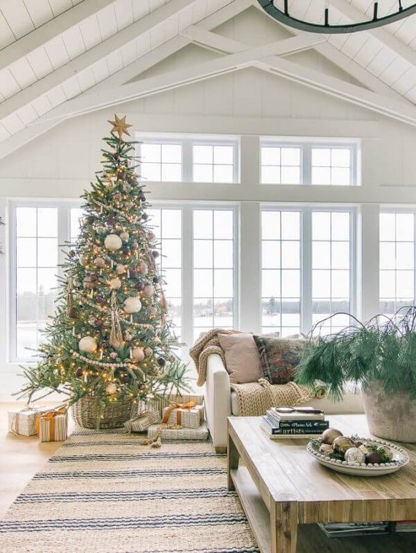 Over 50 Christmas Tree Decor Ideas - Twelve On Main