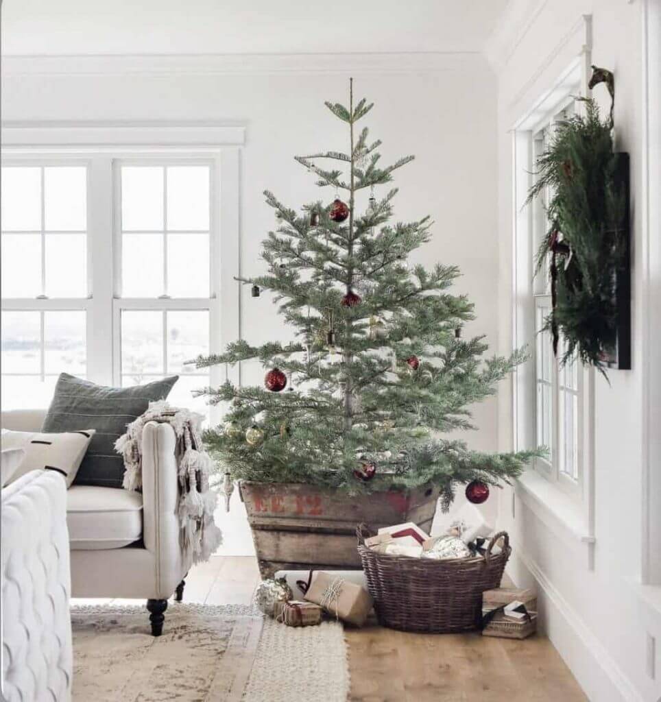 Over 50 Christmas Tree Decor Ideas - Twelve On Main