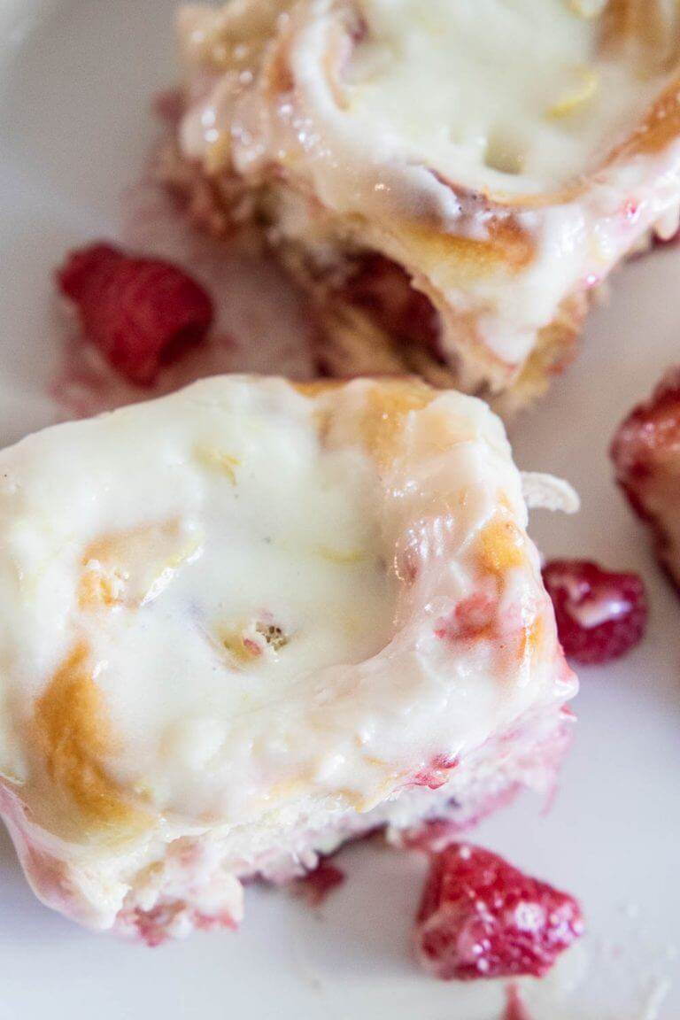 Amazing Raspberry Sweet Rolls Recipe - Twelve On Main